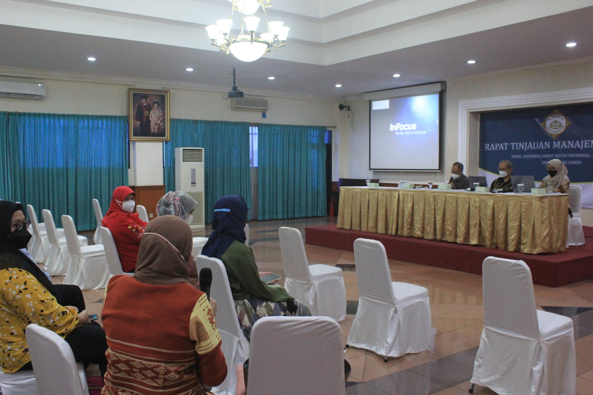 Rapat Tinjauan Manajemen Usahid – Universitas Sahid Jakarta