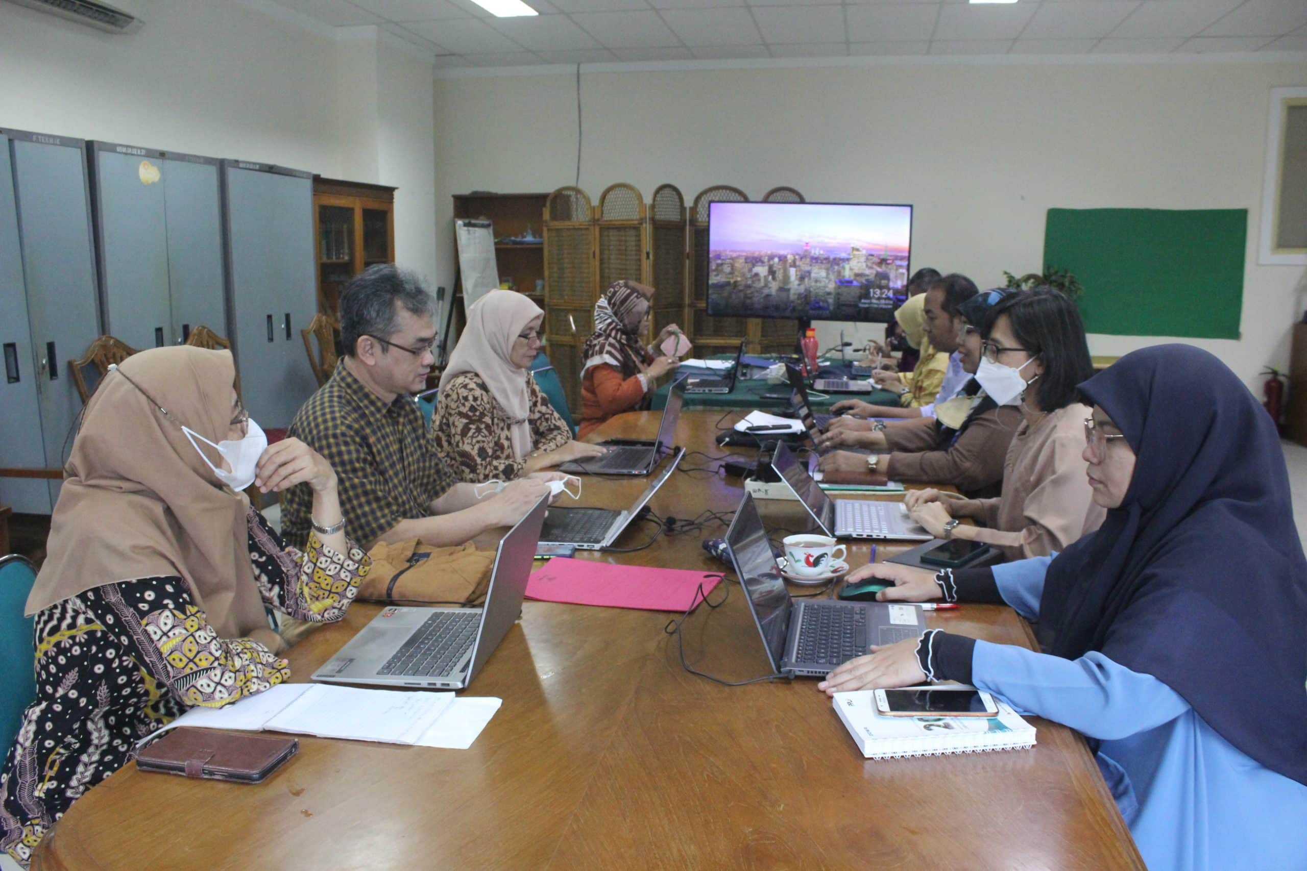 RAPAT TINJAUAN MANAJEMEN USAHID – Universitas Sahid Jakarta